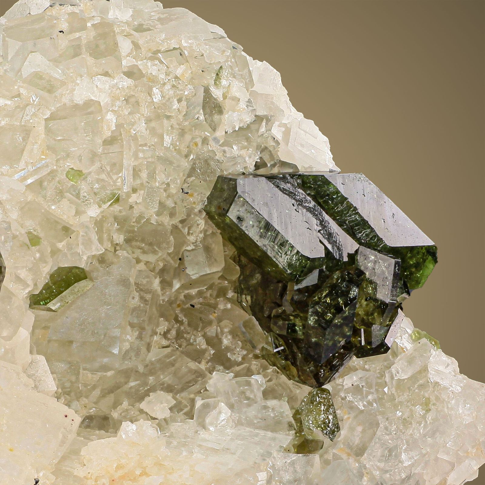 Wendel-Minerals | Item: 156 - Uvite-Serra des Éguas | Brumado | Bahia ...