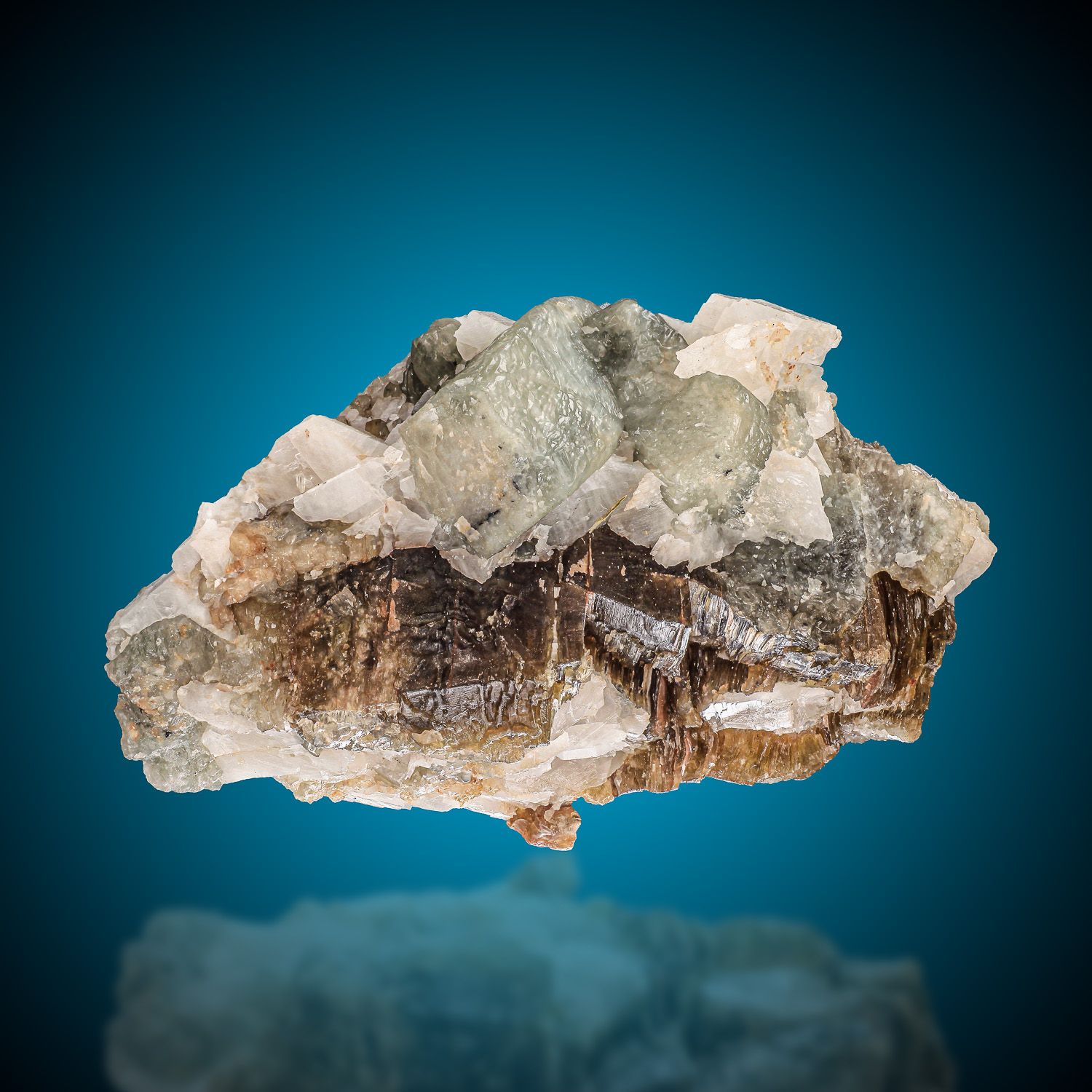 Wendel-Minerals | Item: 2421 - Scapolite-Pargas | Finland