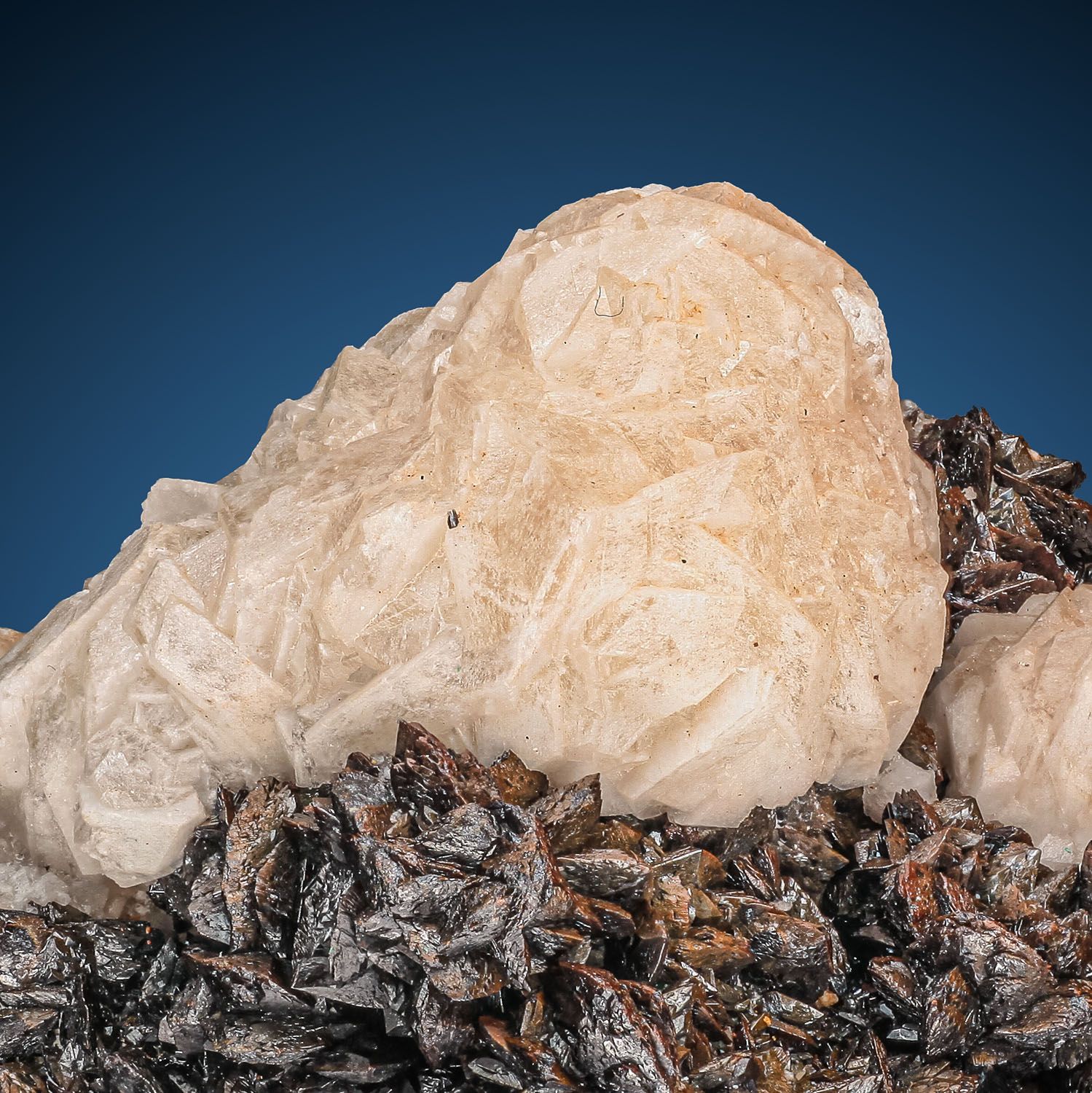 Wendel-Minerals | Item: 2696 - Smithsonite -Berg Aukas Mine ...