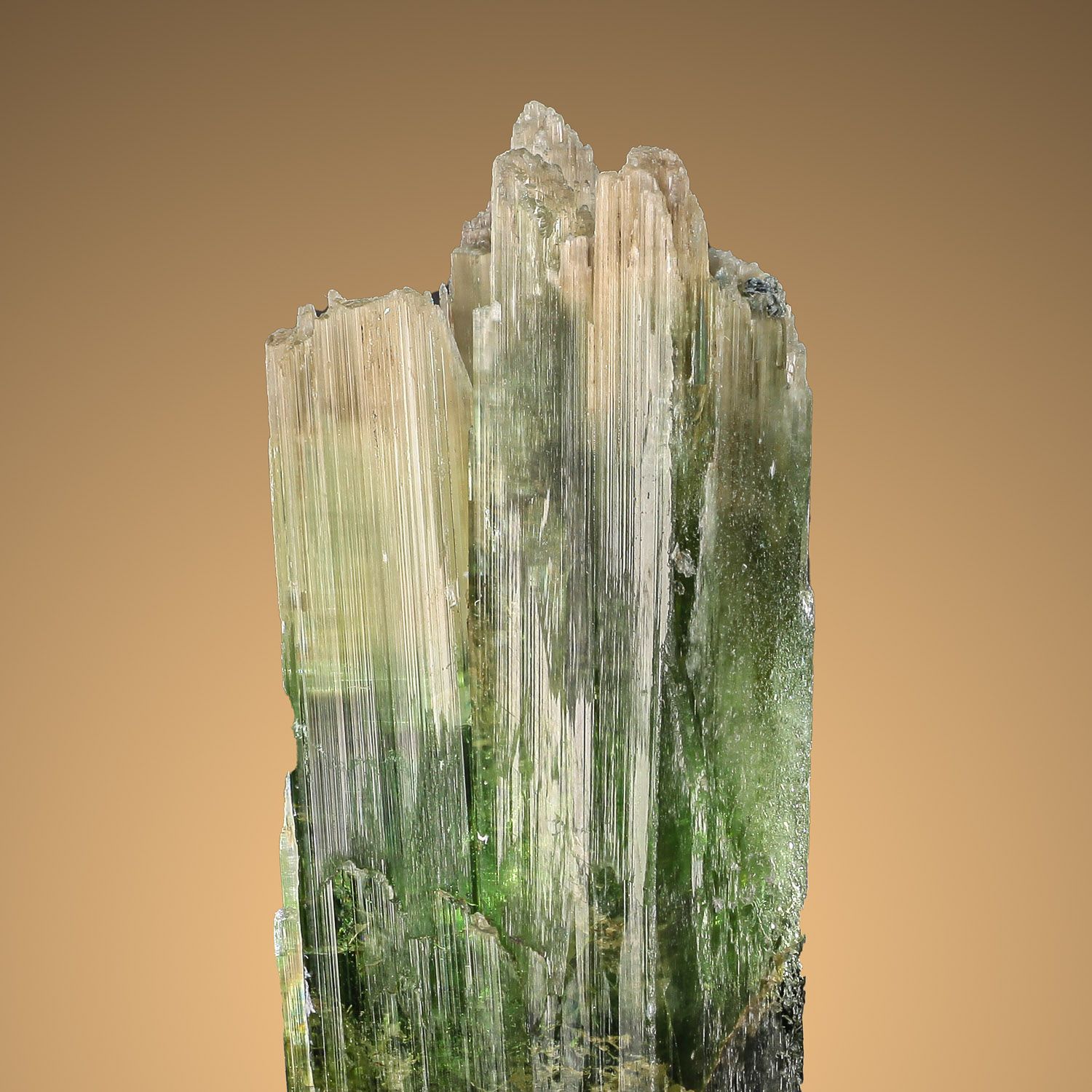 Wendel-Minerals | Item: 951 - Diopside-Diopsidrinne | Zillertal ...