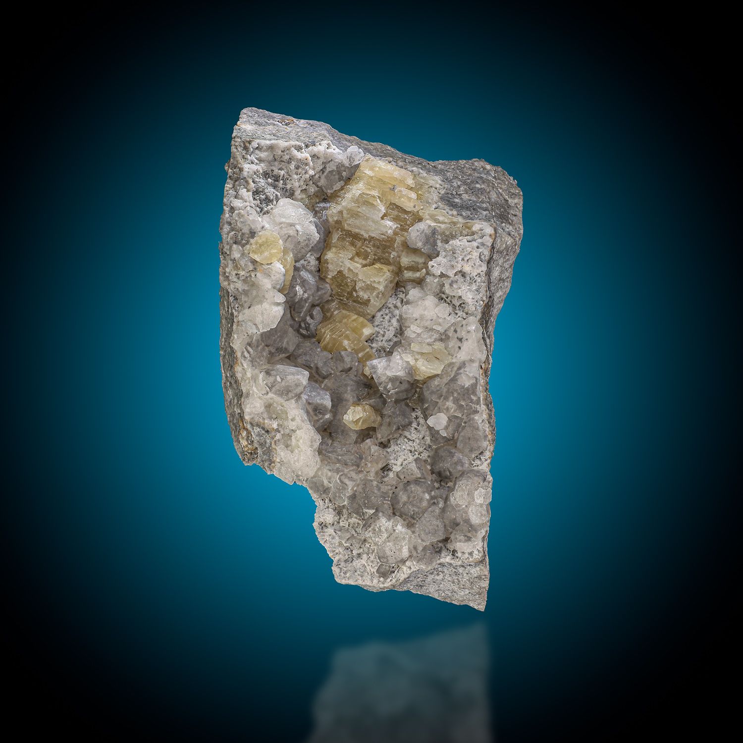 Wendel-Minerals | Item: 1770 - Weloganite-Francon Quarry | Montréal ...
