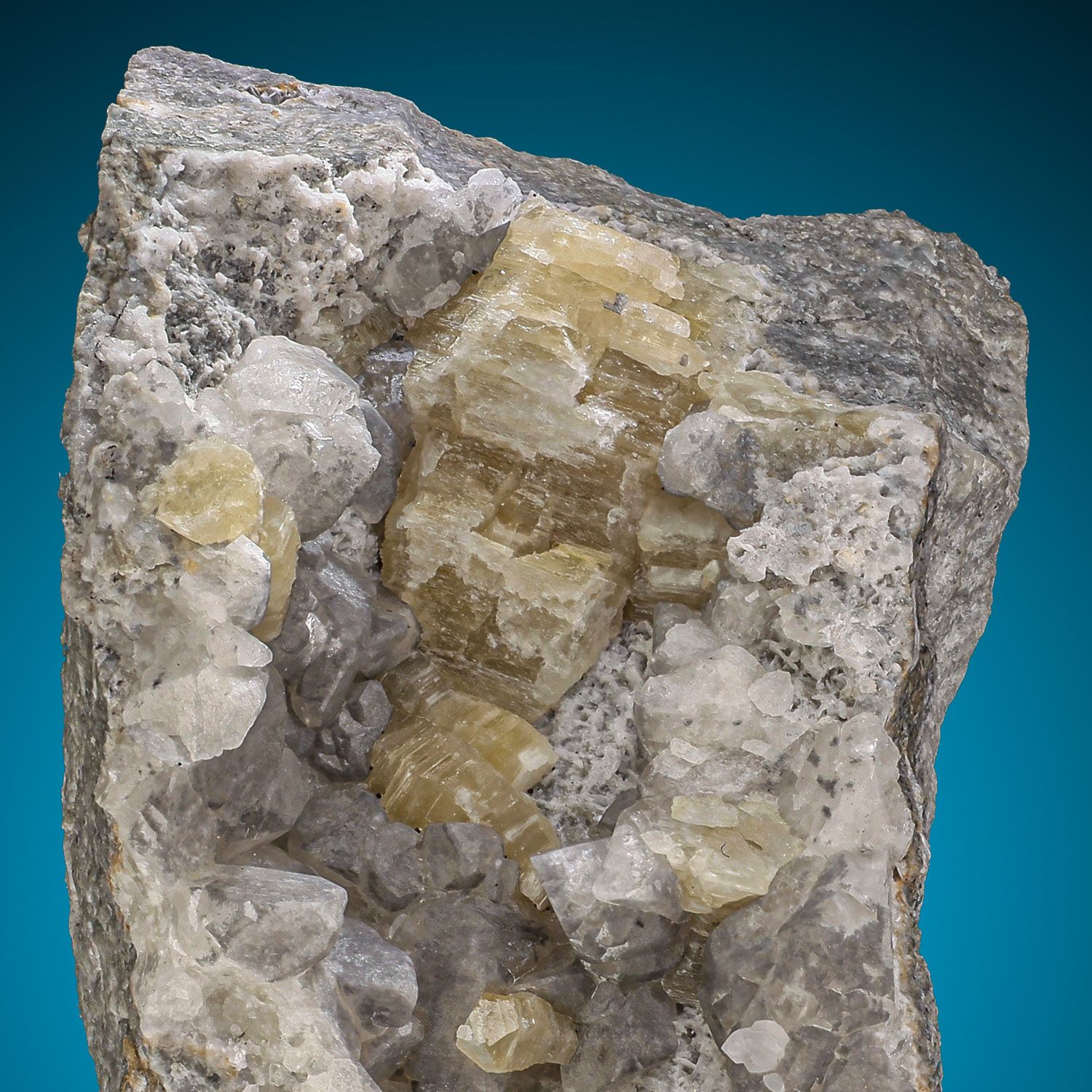 Wendel-Minerals | Item: 1770 - Weloganite-Francon Quarry | Montréal ...
