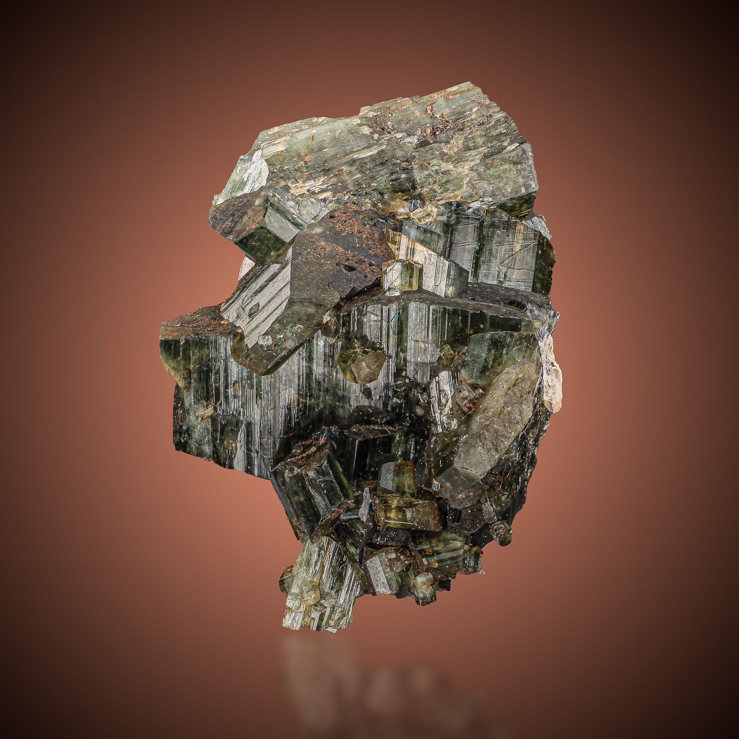 Wendel-Minerals | Item: 2164 - Actinolite-Graphite Road Roadcut ...