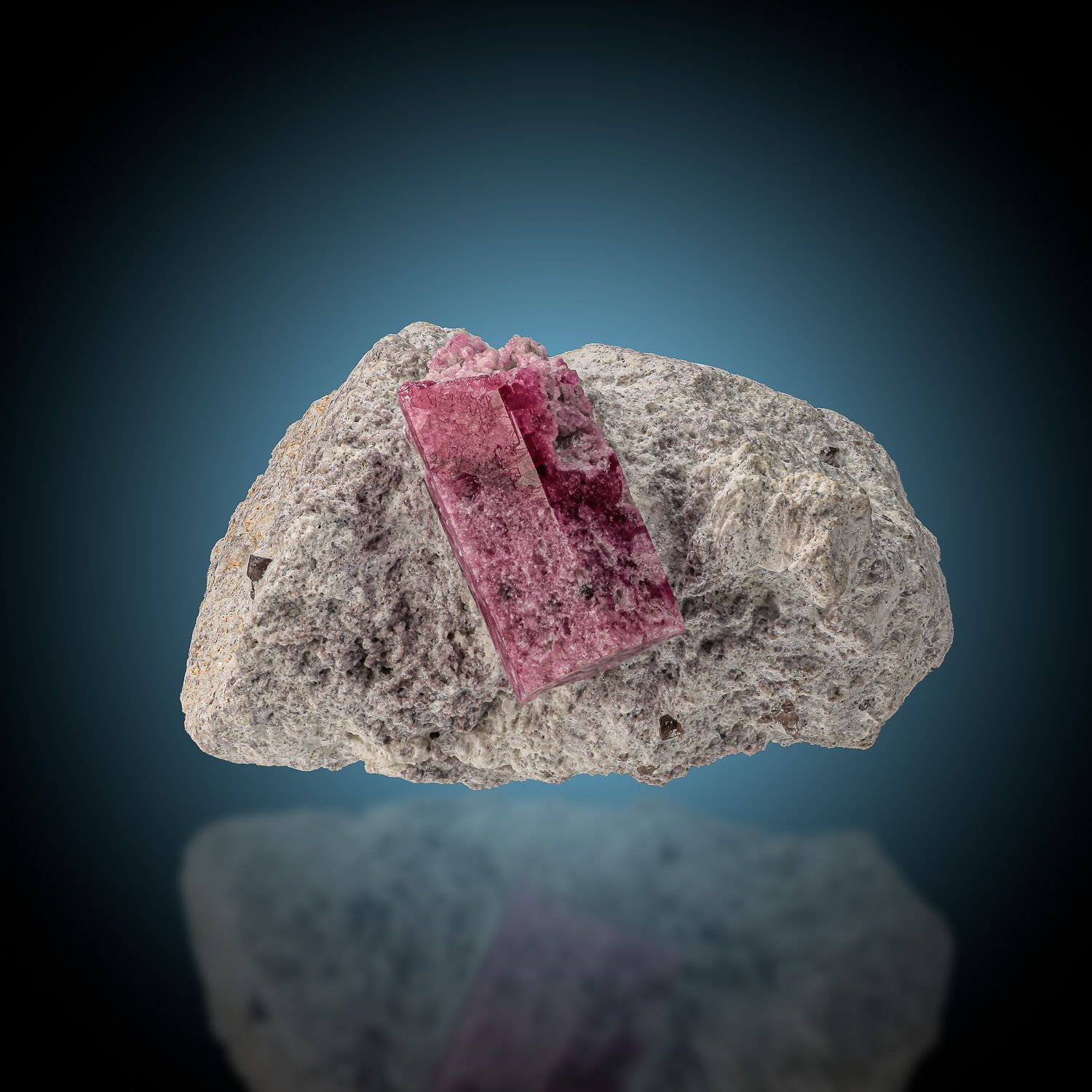 Wendel-Minerals | Item: 2157 - Beryl-Ruby Violet Claims | Thomas Range ...