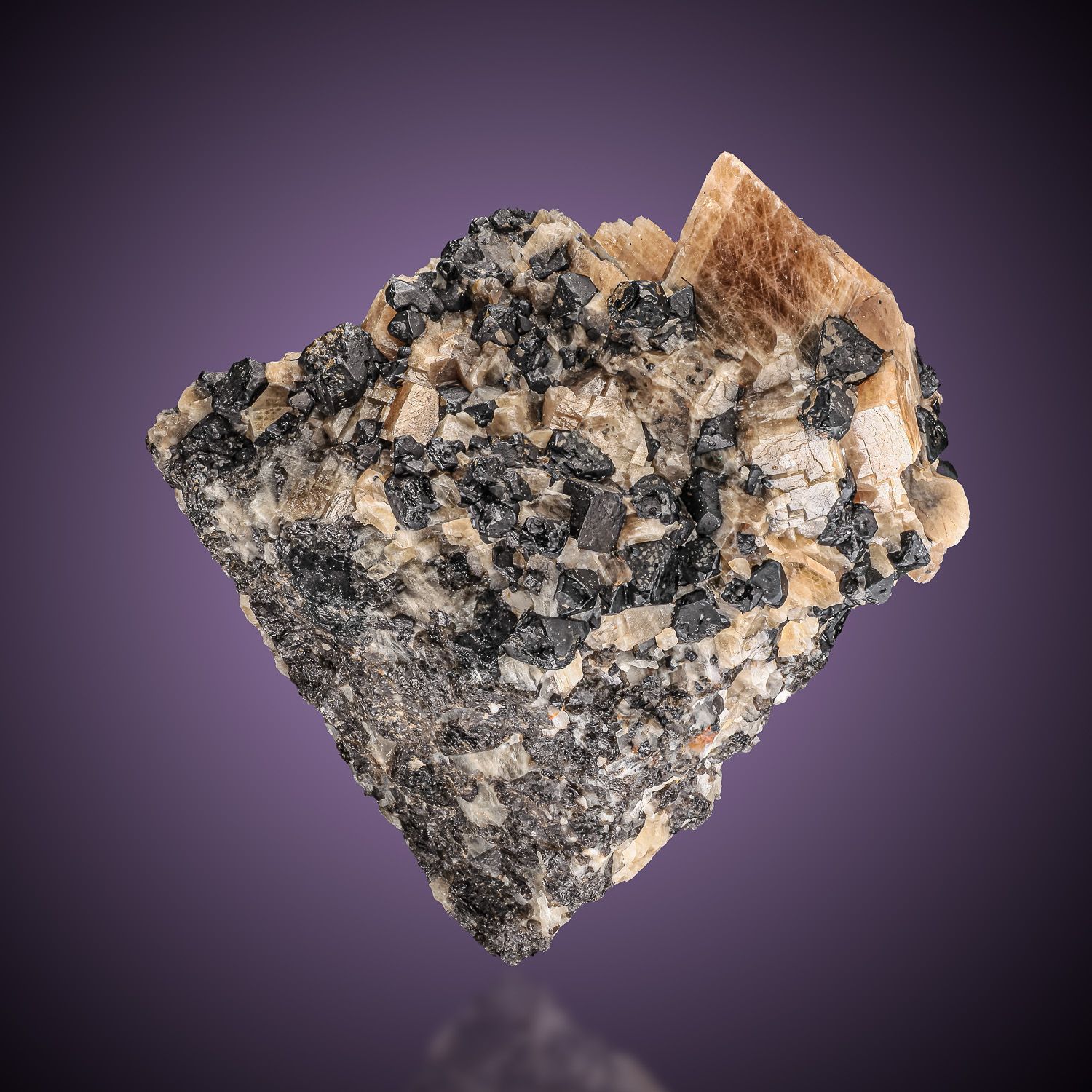 Wendel-Minerals | Item: 4797 - Pleonaste-Amboasary Sud District | Anosy ...