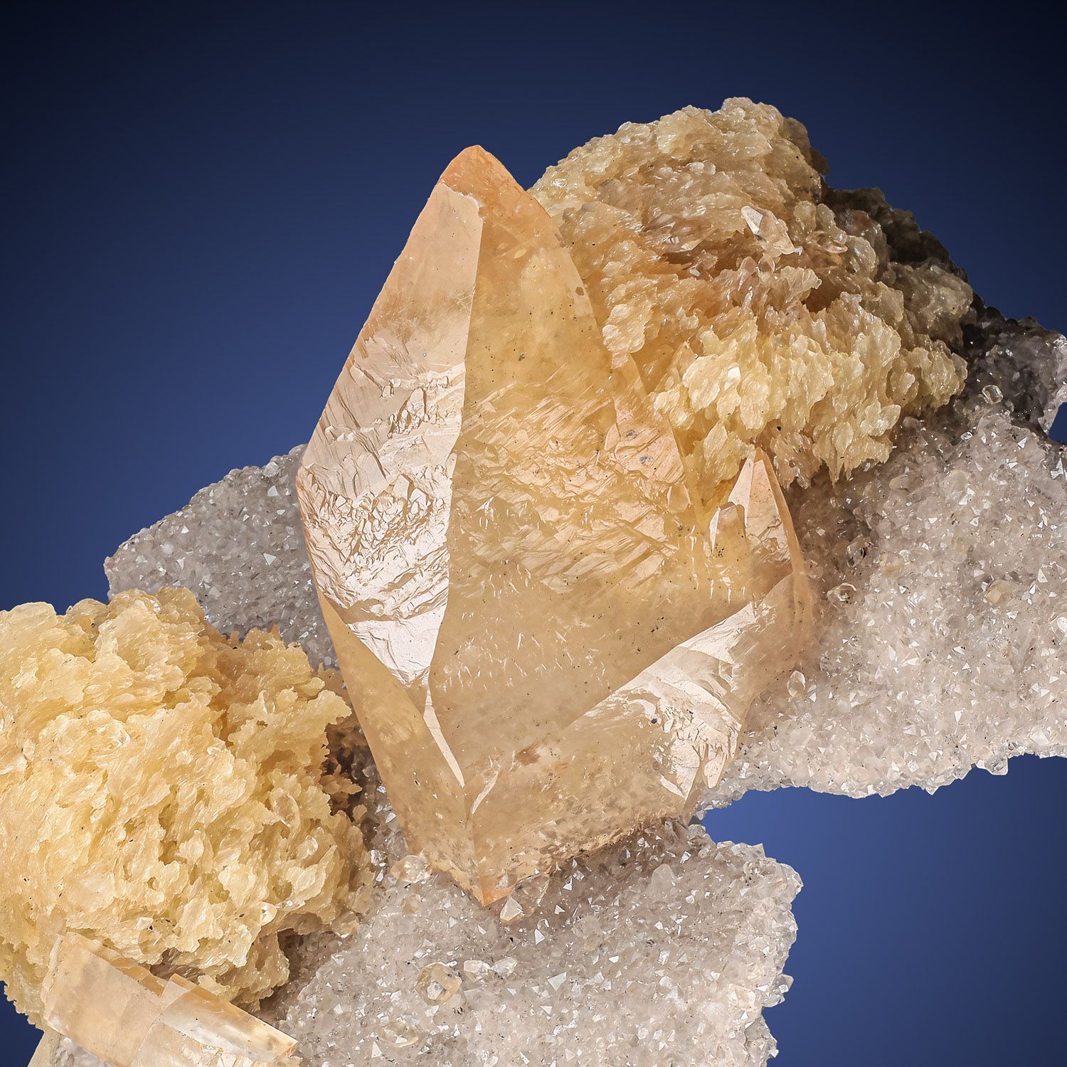 Wendel-Minerals | Item: 3729 - Calcite-Elmwood | Carthage | Smith Co ...