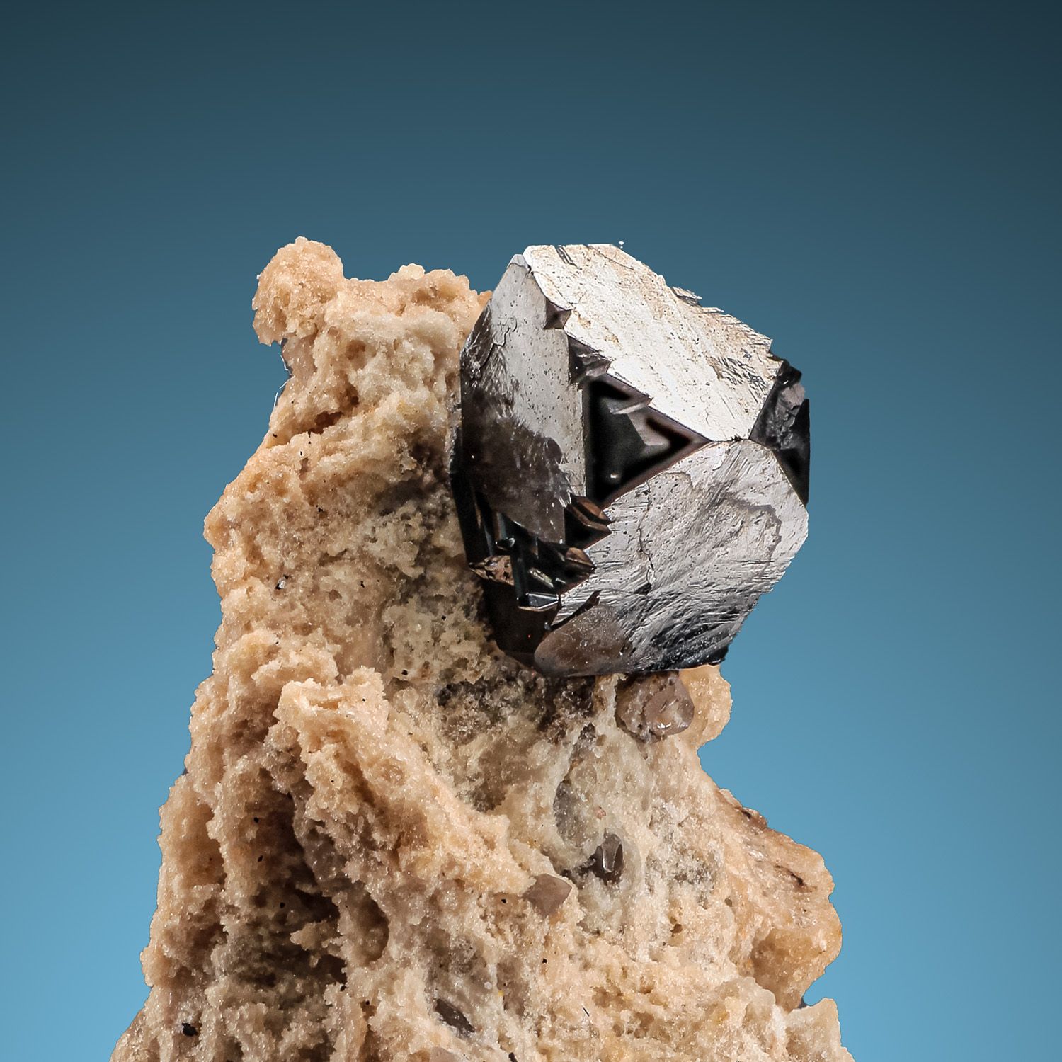 Wendel-Minerals | Item: 4435 - Bixbyite-Thomas Range | Juab Co. | Utah ...